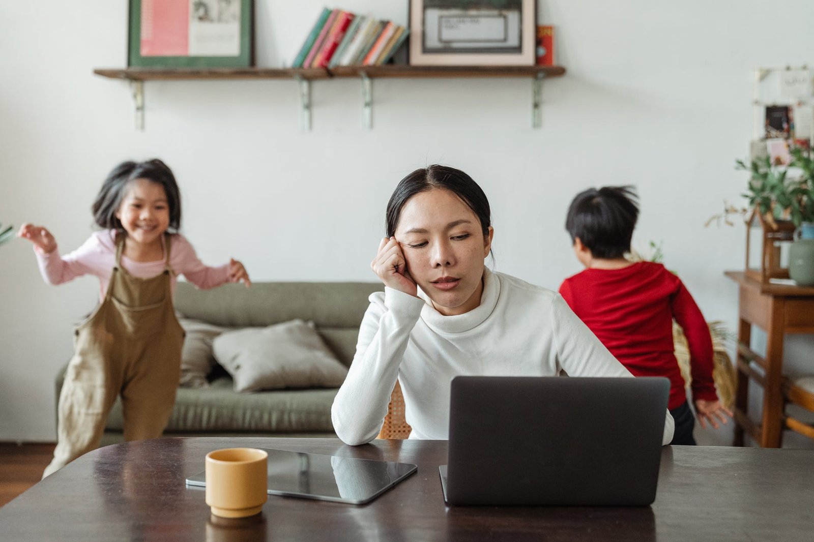 3 Simple Ways You Can De-stress At Home